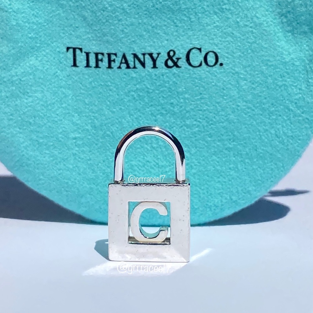 Auth Rare Vintage Tiffany & Co. Letter “C” Padlock Ch… - Gem